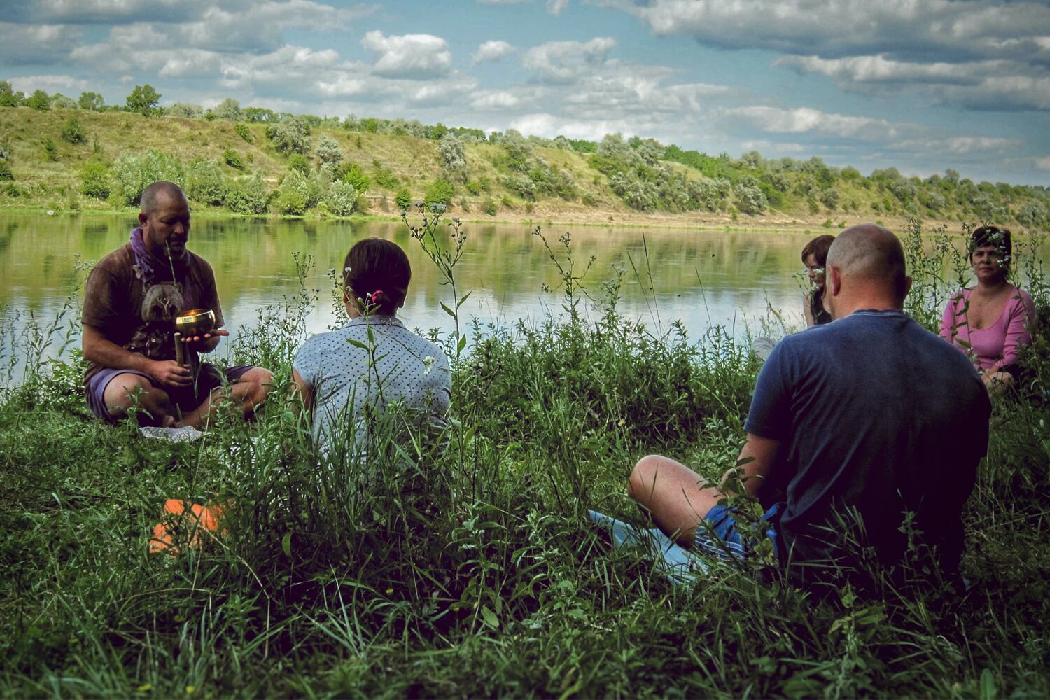 The Key Differences Between a Meditation Teacher and Meditation Coach ...